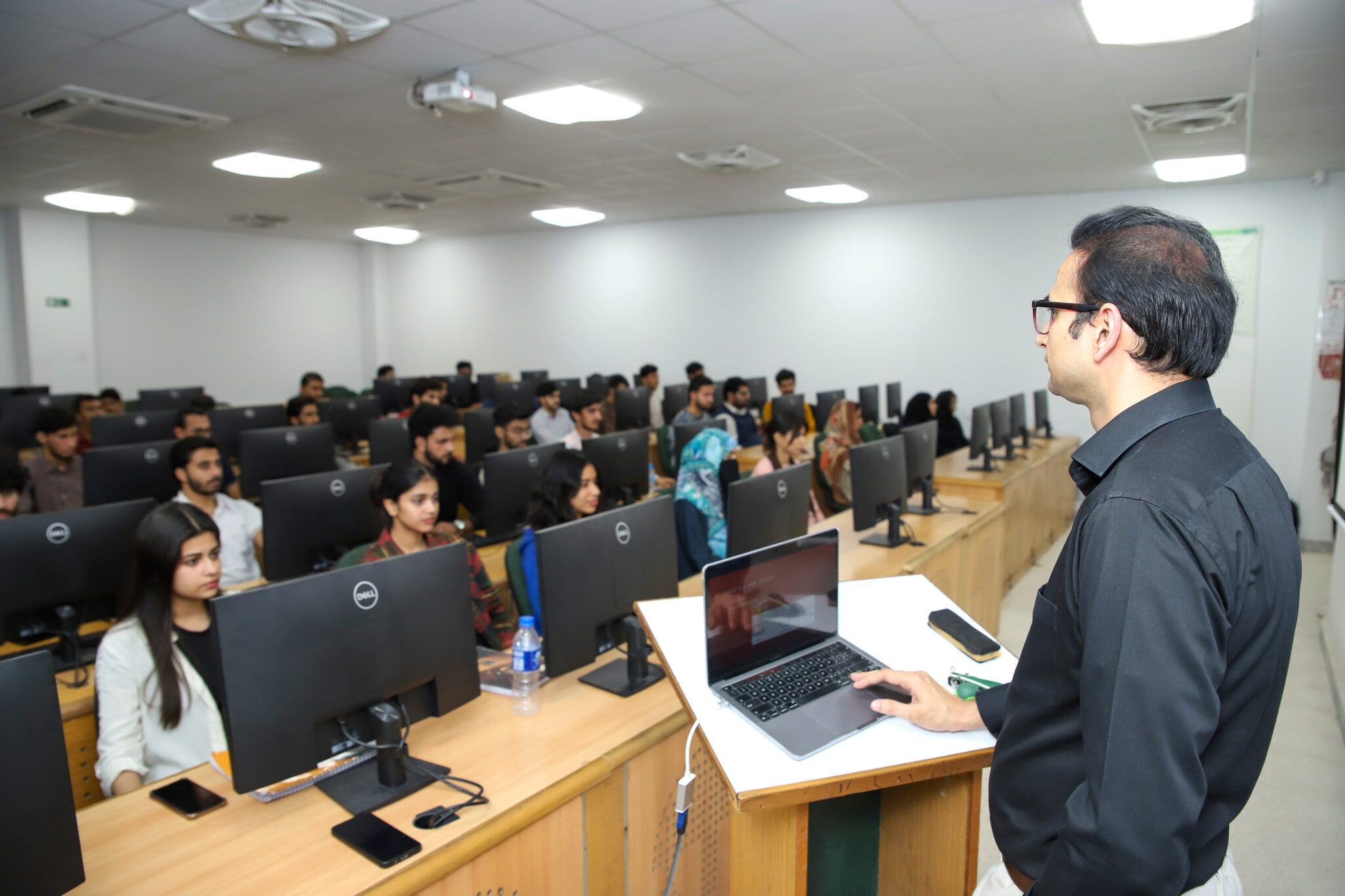 Home - Elumni - Equip Enhance Enable